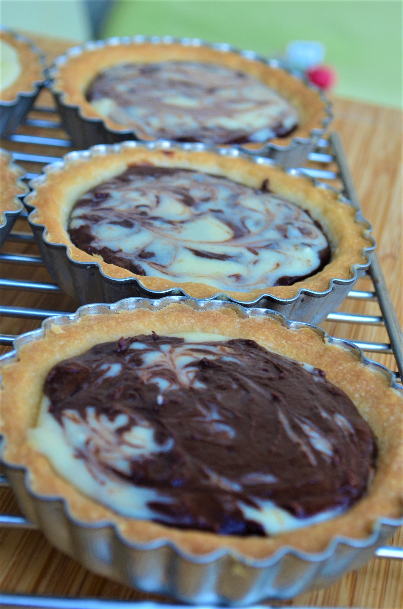 Chocolate Marble Shortbread Cheese Tart
