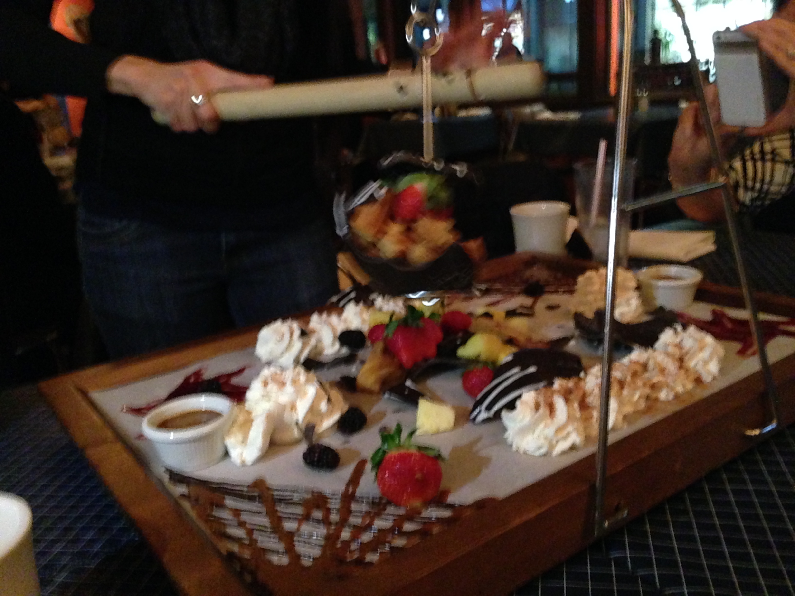 Explore USA – When in Virginia: Uncle Julio Chocolate Piñata Experience