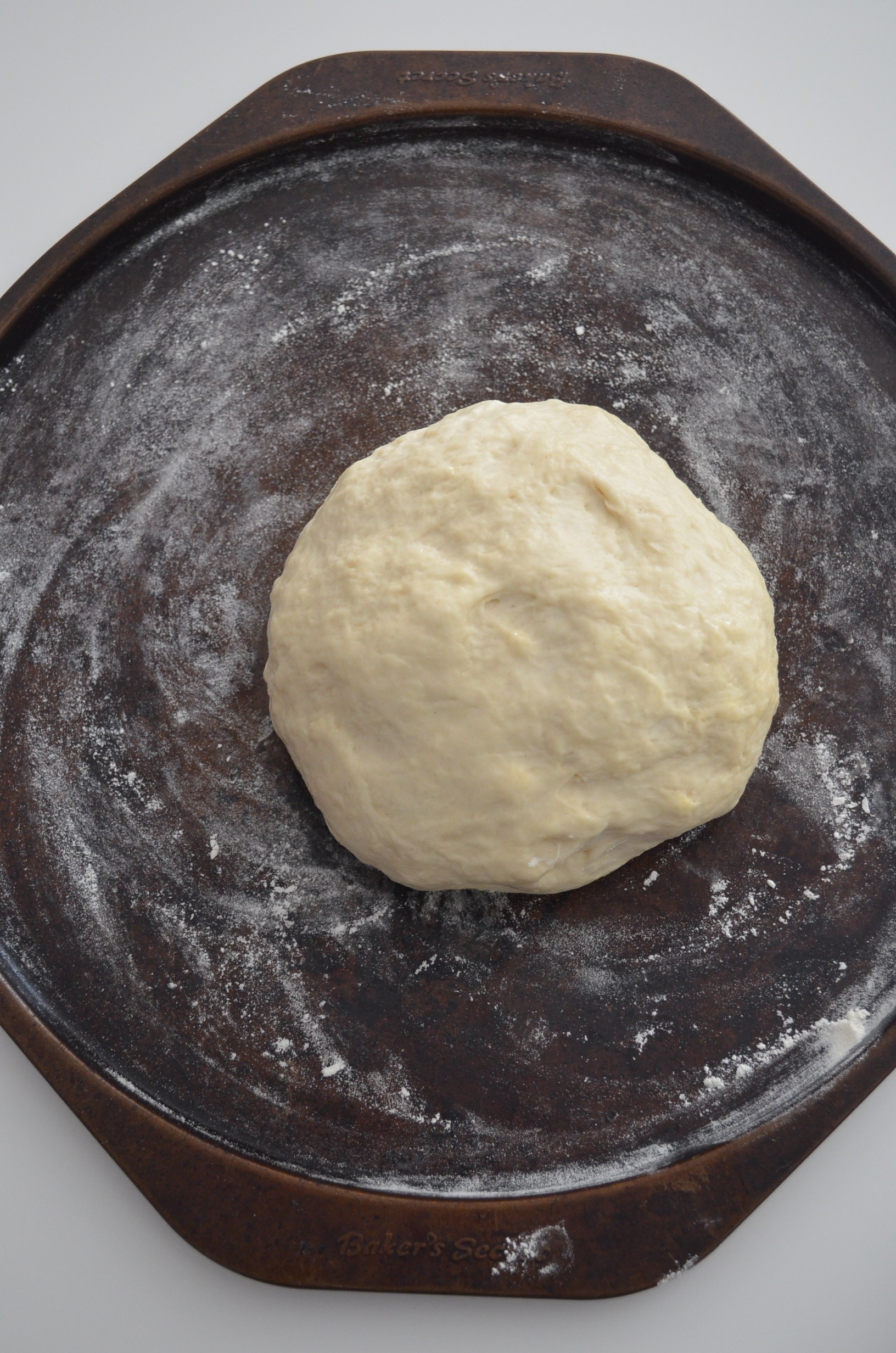 [VIDEO] How to Make Homemade Stuffed Crust Pizza Tutorial – No Mixer Needed
