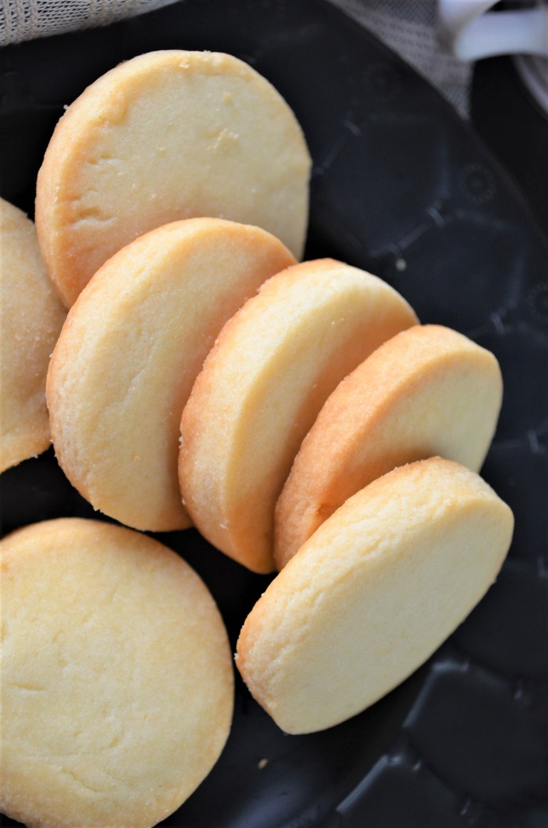 [VIDEO] Small Batch Ultimate Shortbread Cookie Recipe: Simple & Buttery