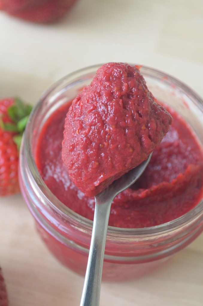 [VIDEO] The Easiest 1 Ingredient Strawberry Paste for Frosting, Cake ...