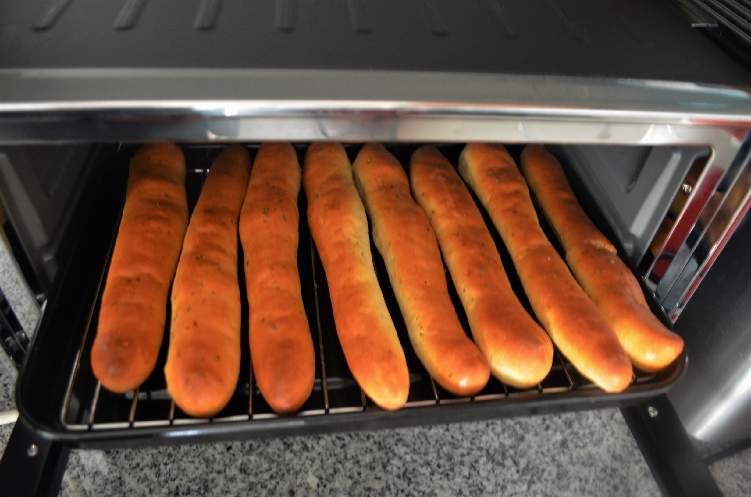 Small Batch Homemade Garlic Bread Stick, 2 Ways