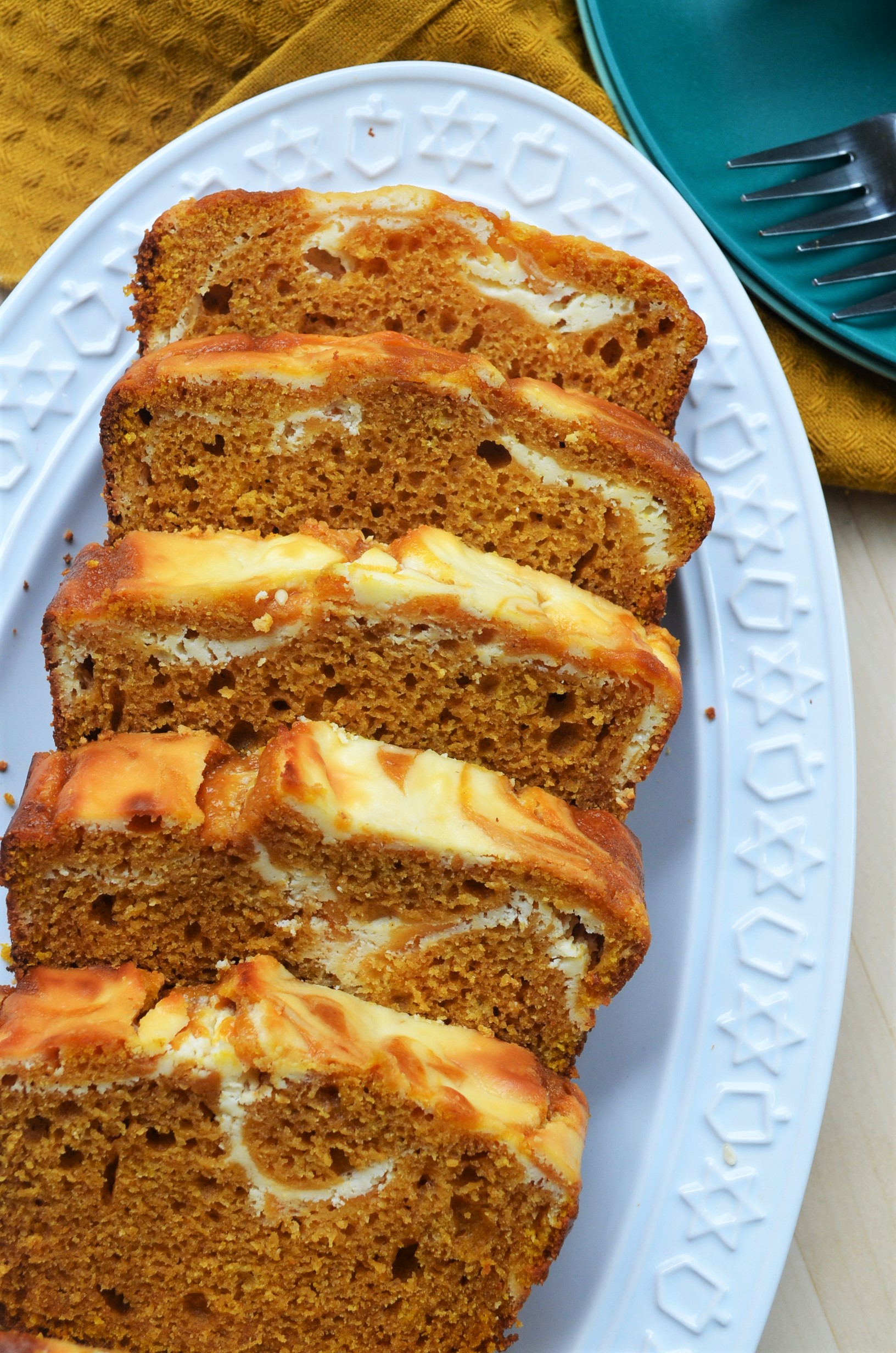 pumpkin-cream-cheese-loaf-bread
