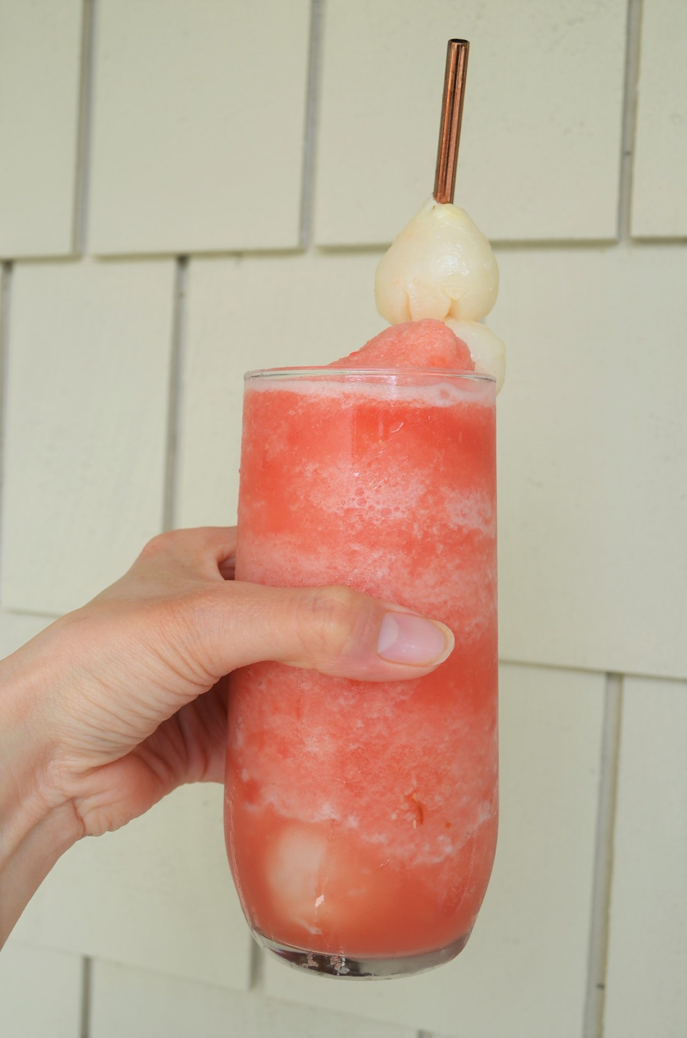 [VIDEO] Friday Drink Day – 3 Ingredients Watermelon & Lychee Slushie