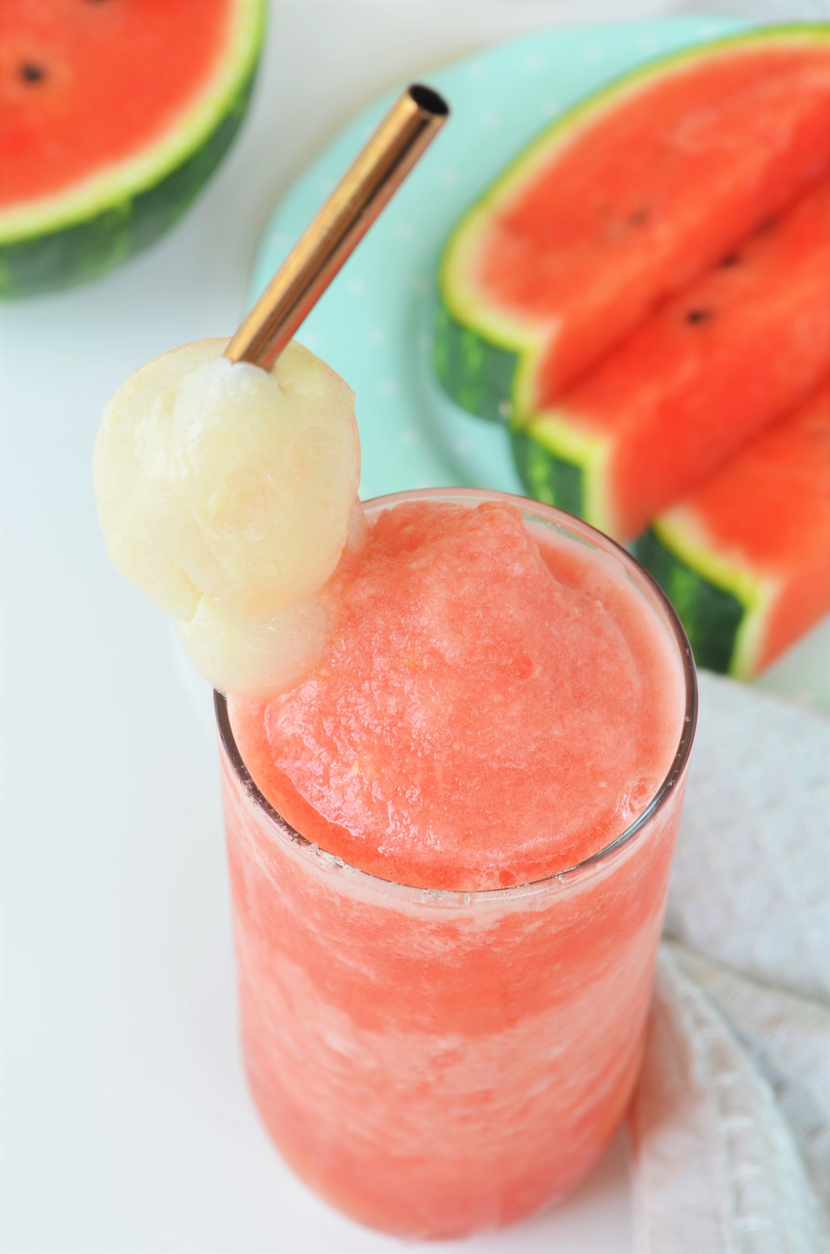 [VIDEO] Friday Drink Day – 3 Ingredients Watermelon & Lychee Slushie