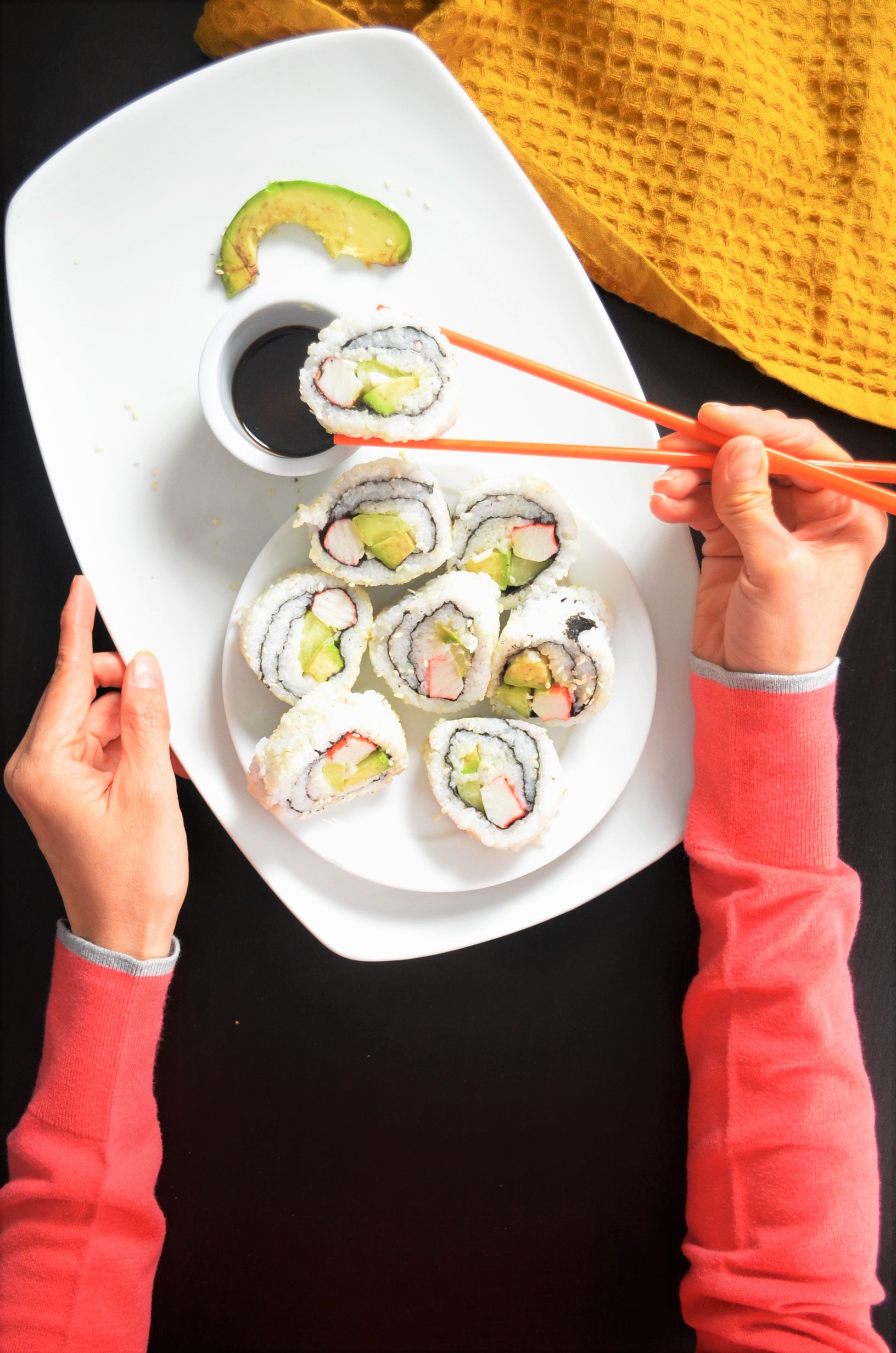 [VIDEO] The Easiest Homemade California Roll