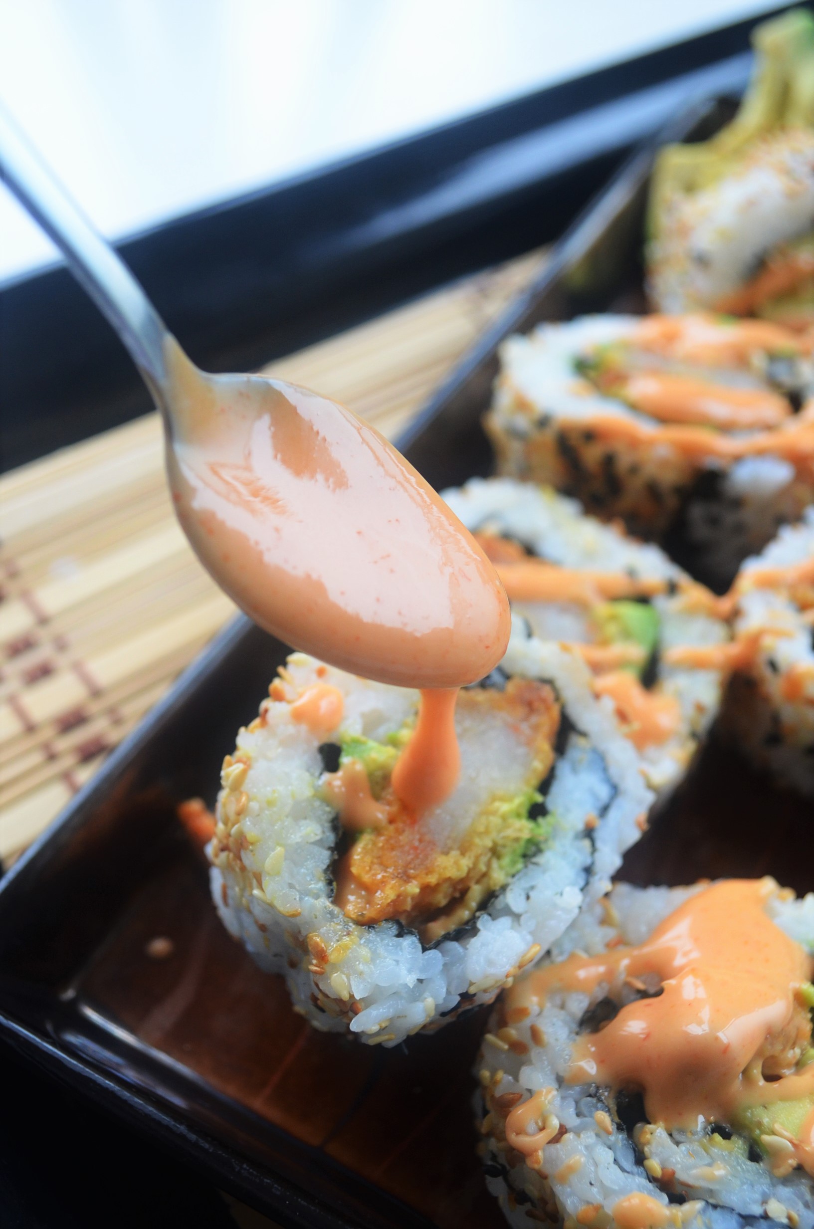 [VIDEO] Shrimp Tempura Roll (Dynamite Roll)