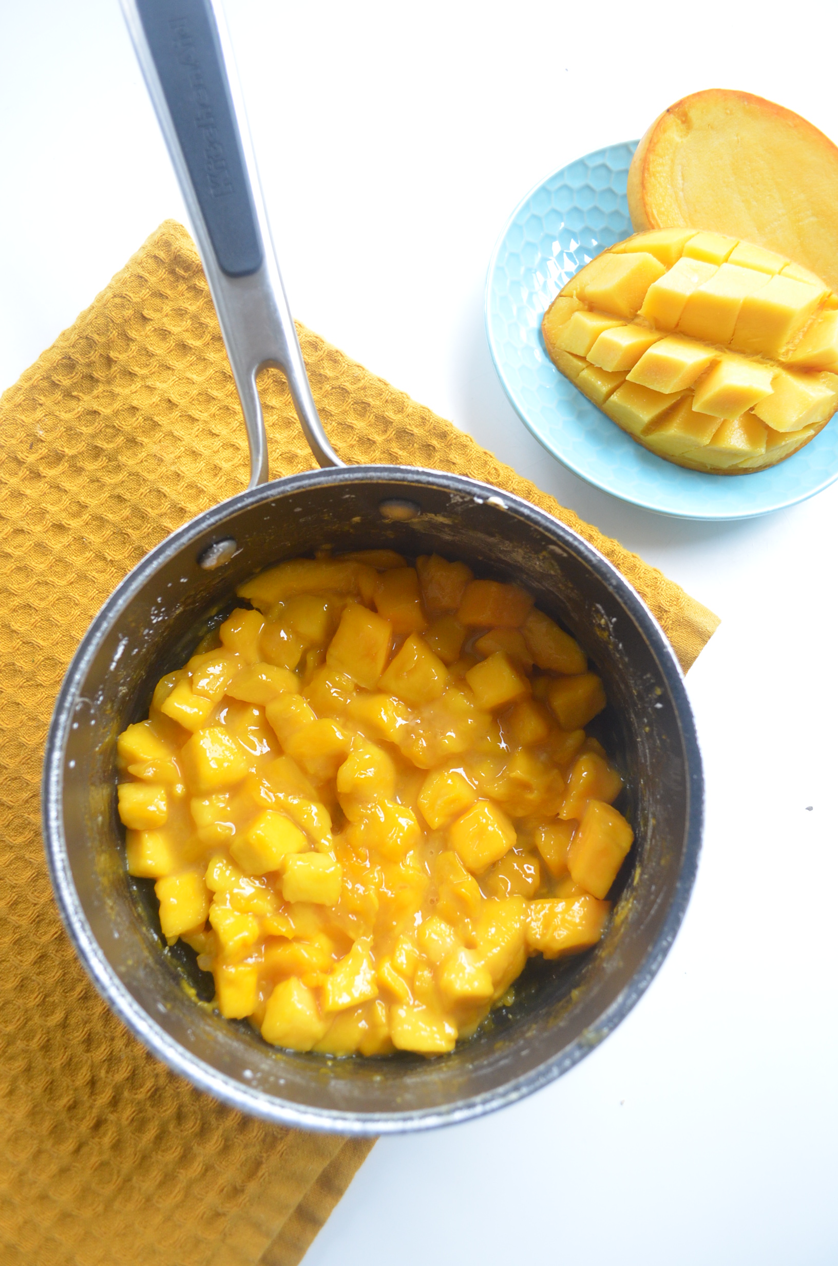 [VIDEO] 3 Ingredients Small Batch Mango Pie Filling