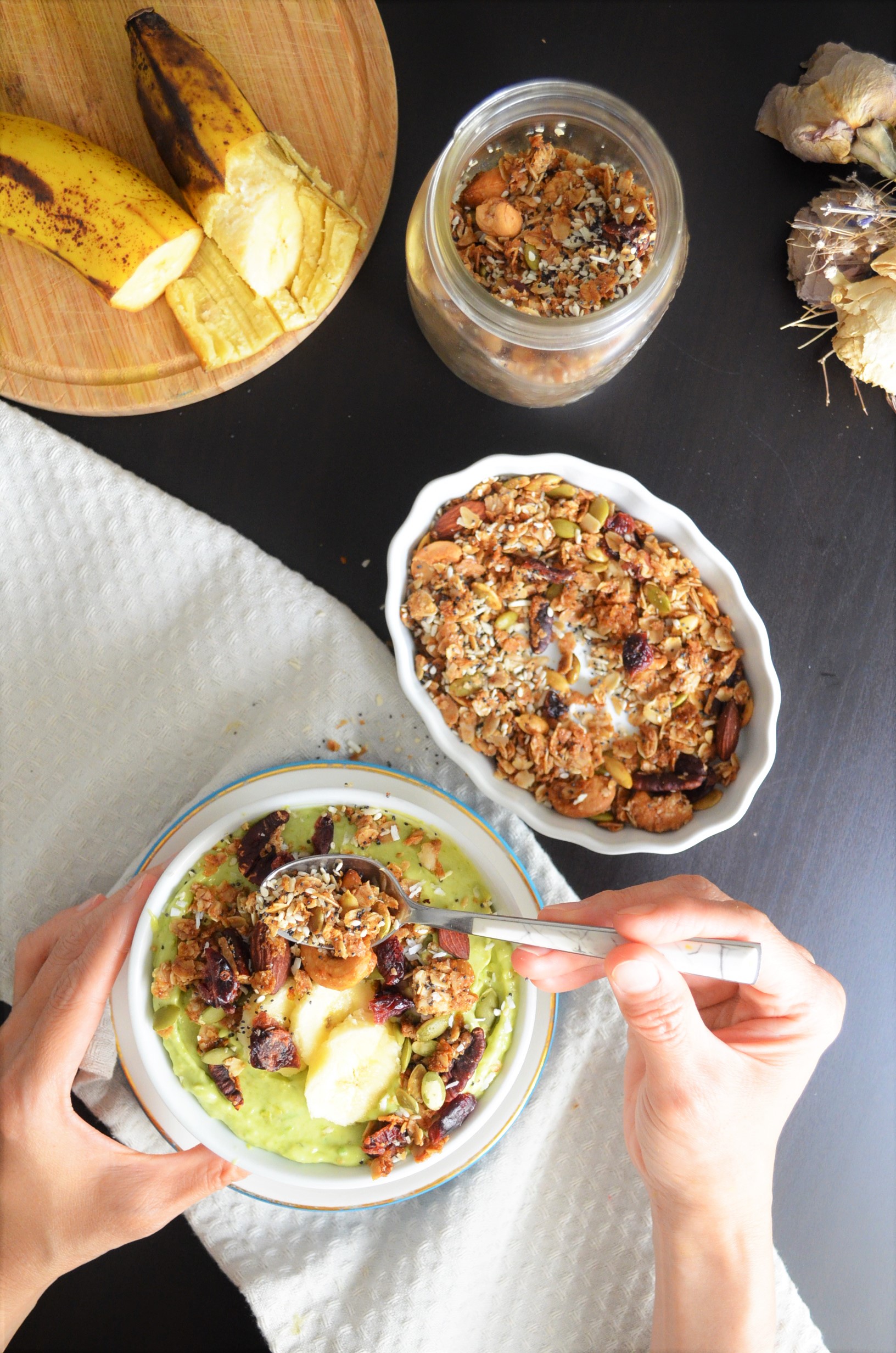 avocado-banana-smoothie