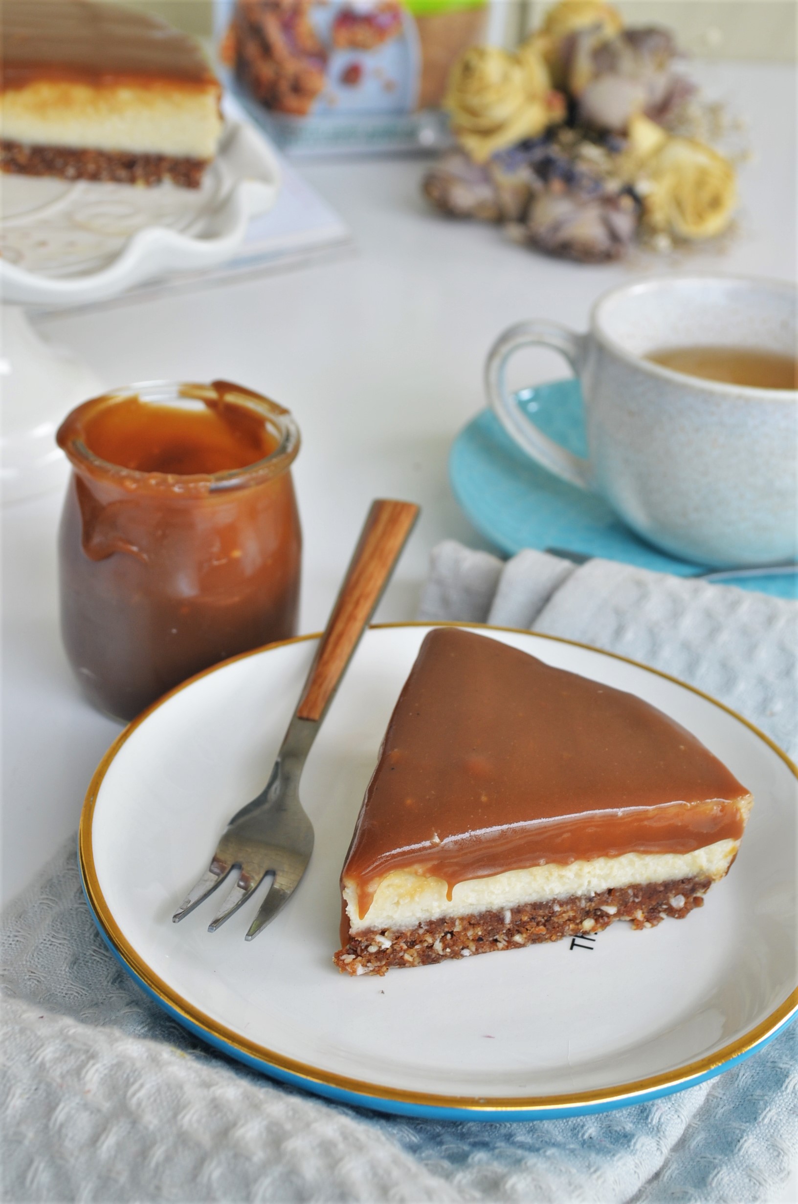 small-batch-vegan-salted-caramel-cheesecake