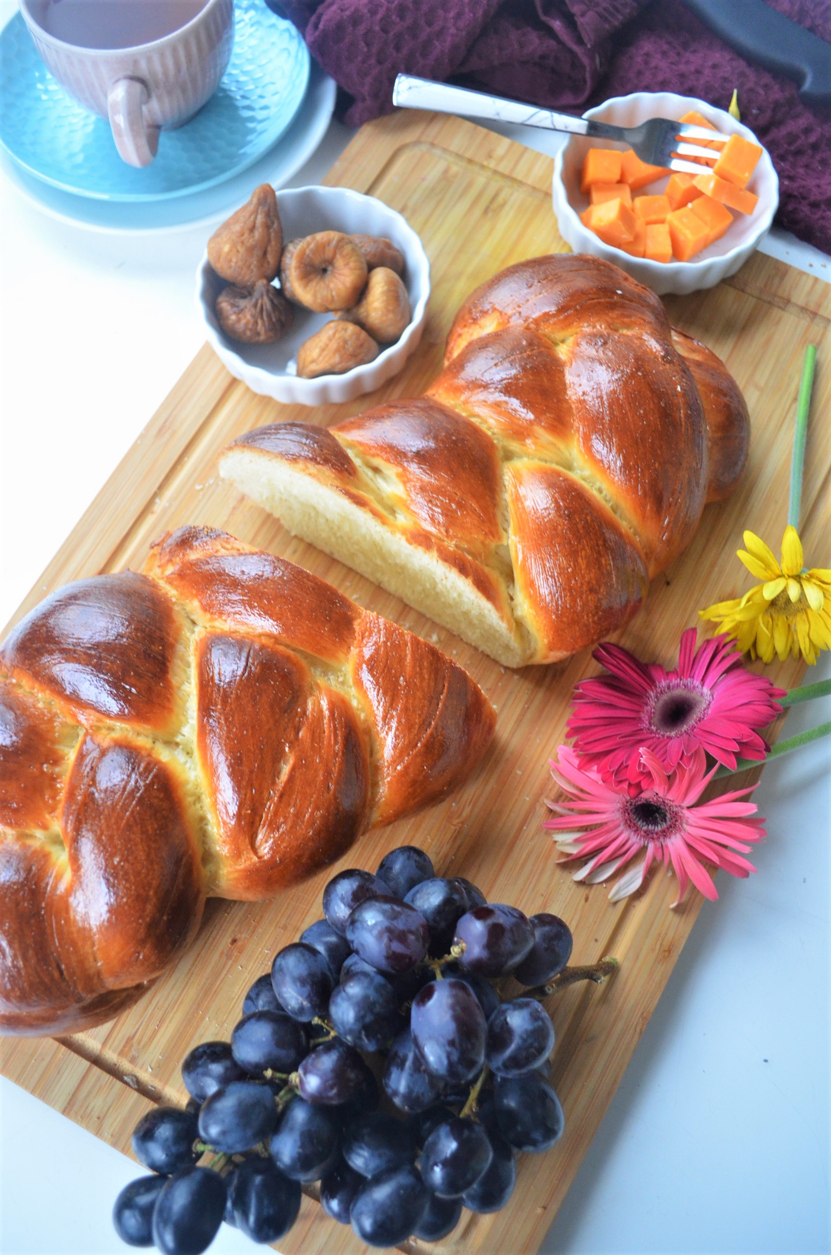 Easy Braided Challah Bread Loaf