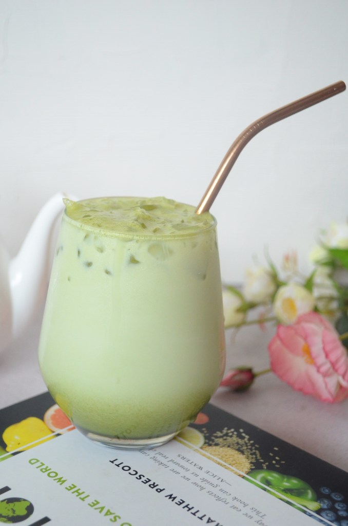 [VIDEO] Matcha Milk Drink: A Creamy, Energizing Delight
