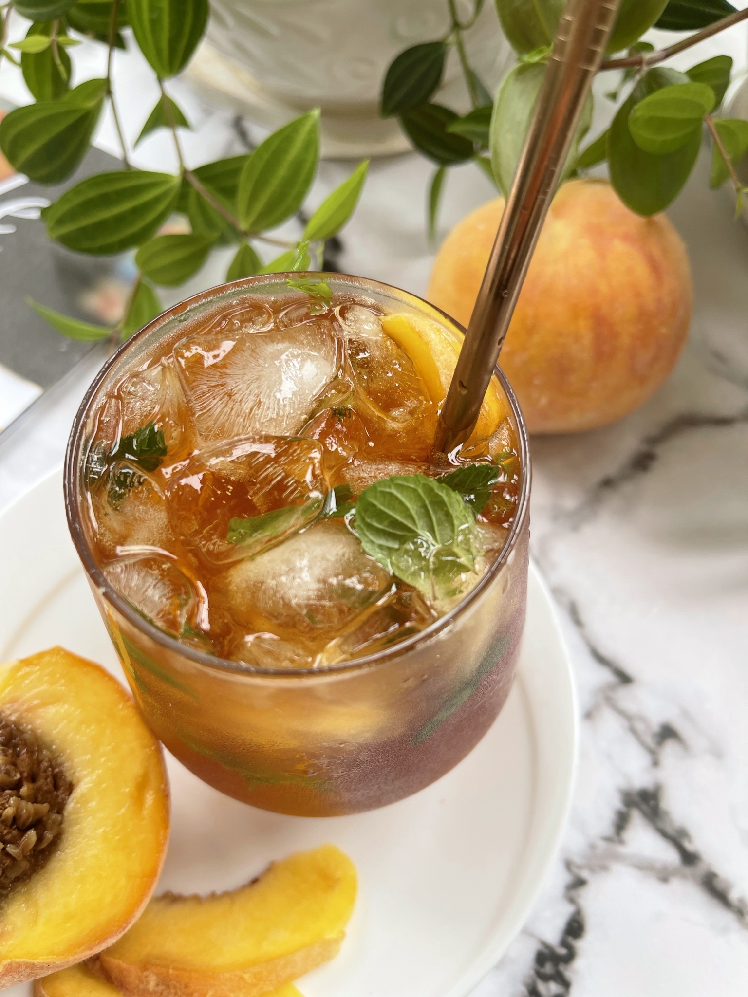 [VIDEO] Peach & Mint Cold Brew Iced Tea