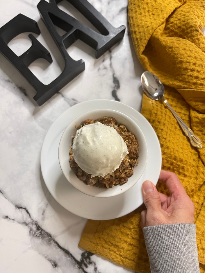 [VIDEO] Mango Crisp for One