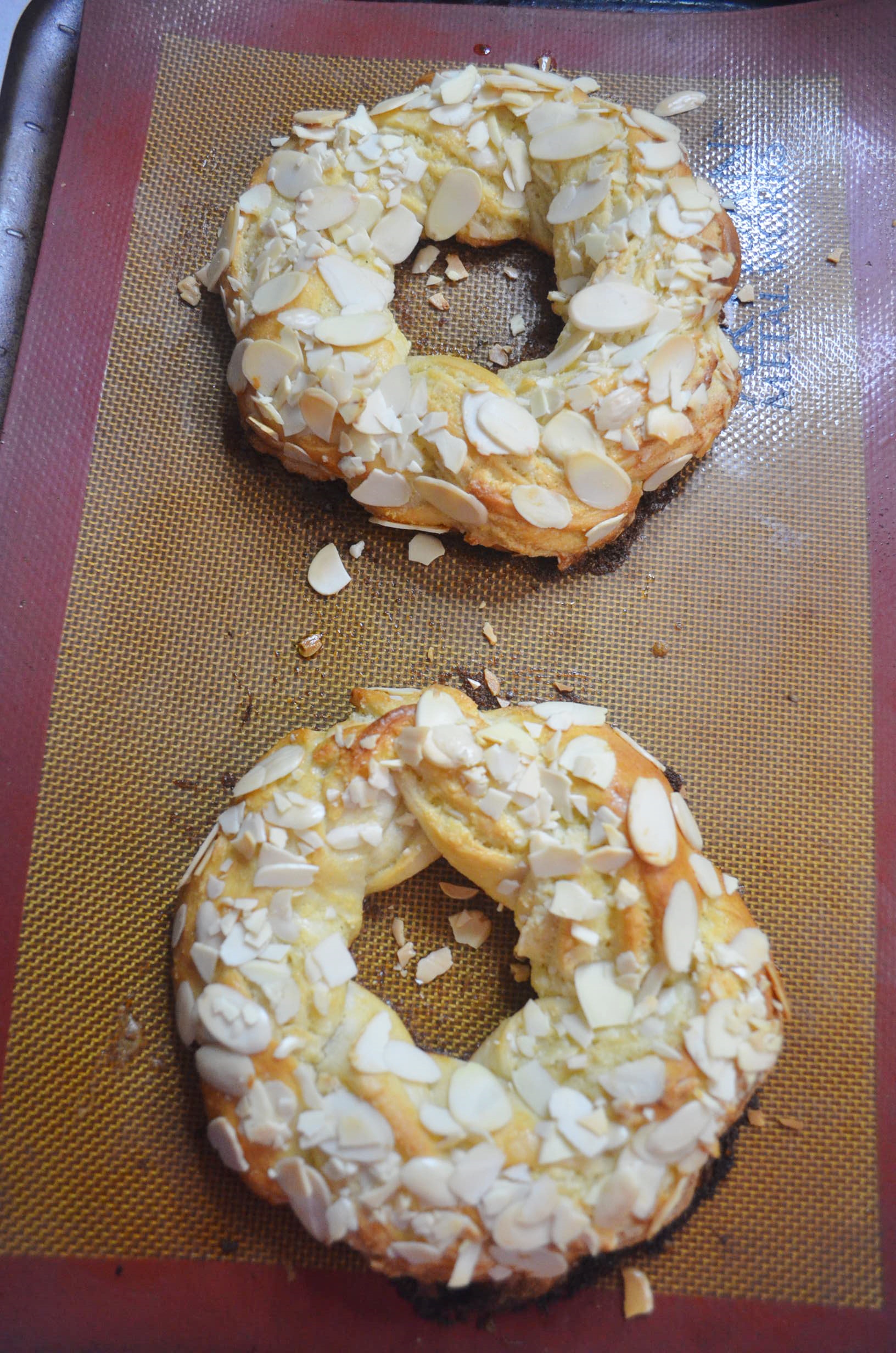 [VIDEO] Almond Wreath Bread: A Delightful Treat for Every Occasion