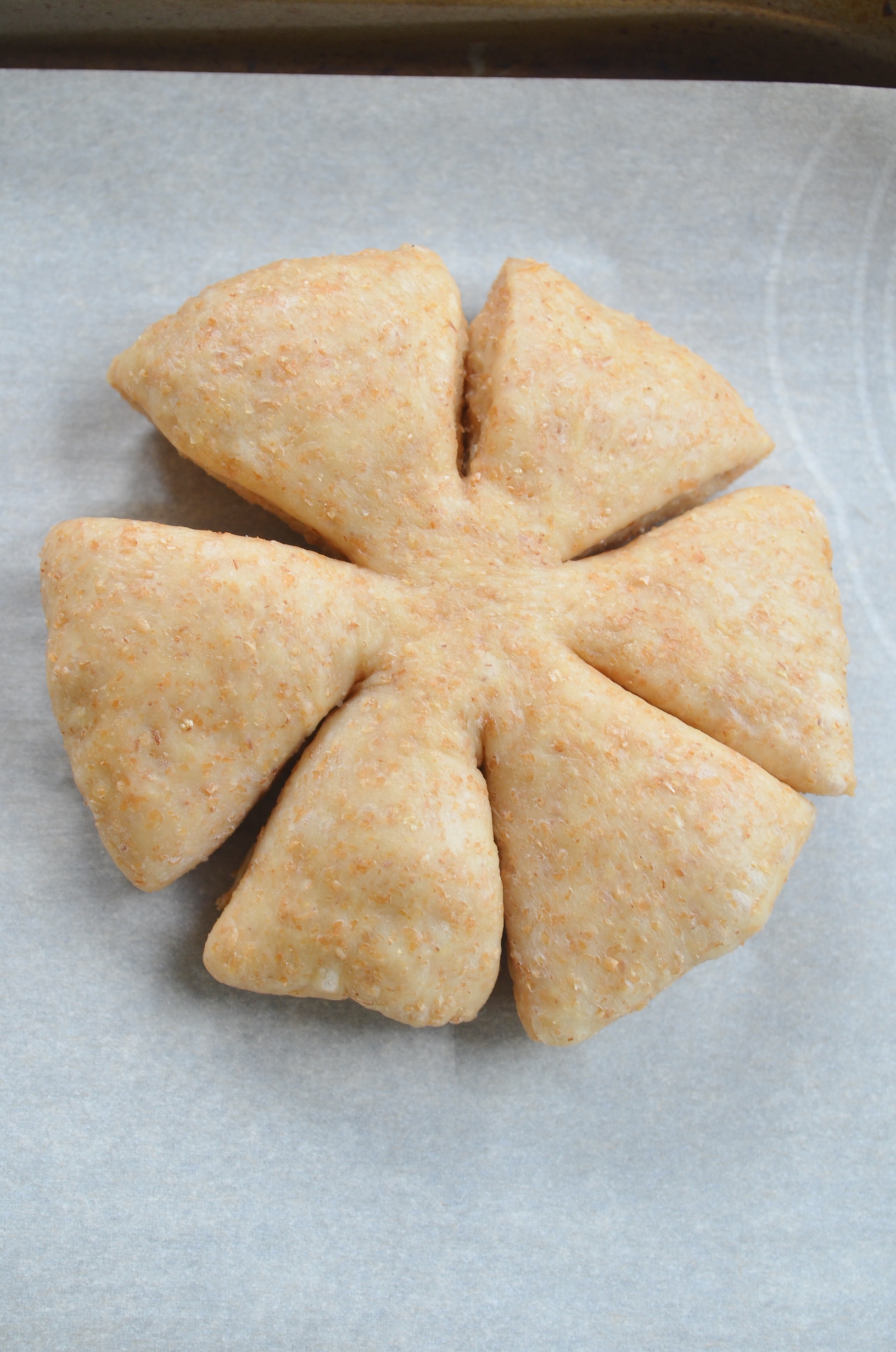 6 Easy Ways to Shape Bread Rolls